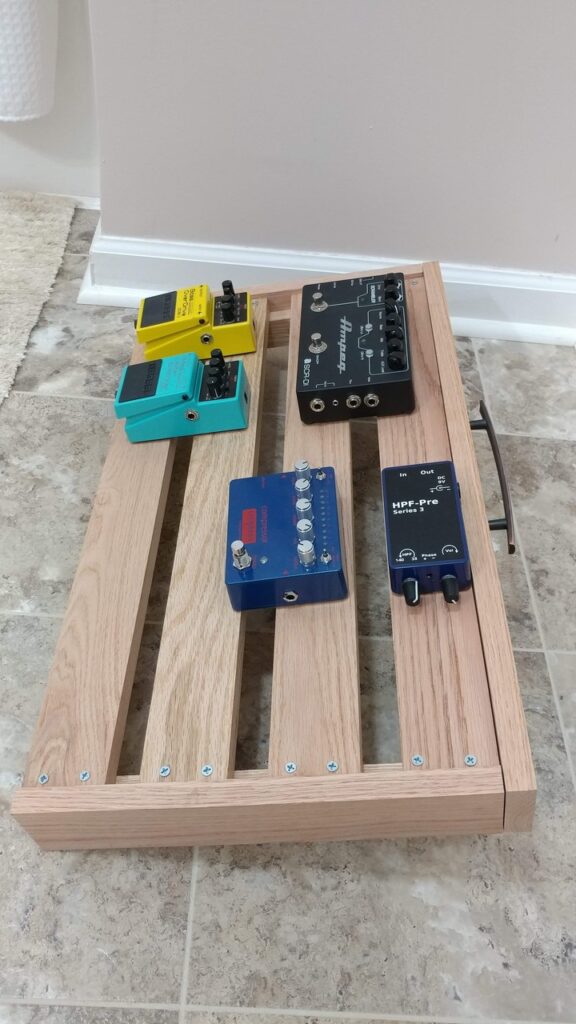 15 DIY Pedalboard Plans For Guitar Users - Julie Ann Art