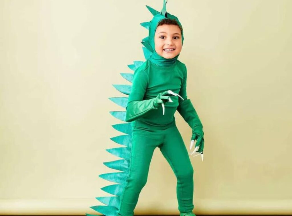 11 DIY Jason Costume Ideas To Look Like A Zombie - Julie Ann Art