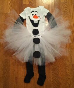 15 DIY Olaf Costume Ideas For Humorous Getup - Julie Ann Art
