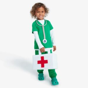 10 DIY Nurse Costume Ideas For First Aid Day!
