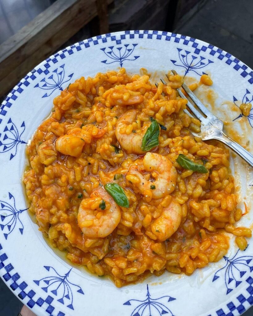 Super Delicious Tomato Saffron & Prawn Risotto Recipe - Julie Ann Art