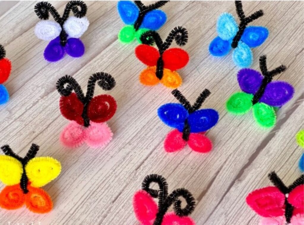 11 Pipe Cleaner Craft Ideas To Shape Imaginations - Julie Ann Art