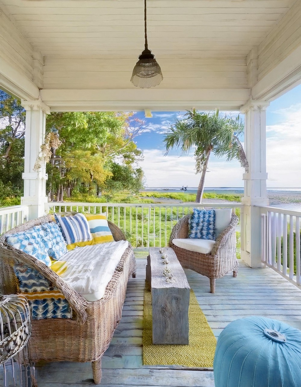 10 Best & Unique Screened In Porch With Fireplace Ideas - Julie Ann Art